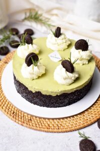 No-Bake Matcha Oreo Cheesecake - Jaja Bakes - jajabakes.com