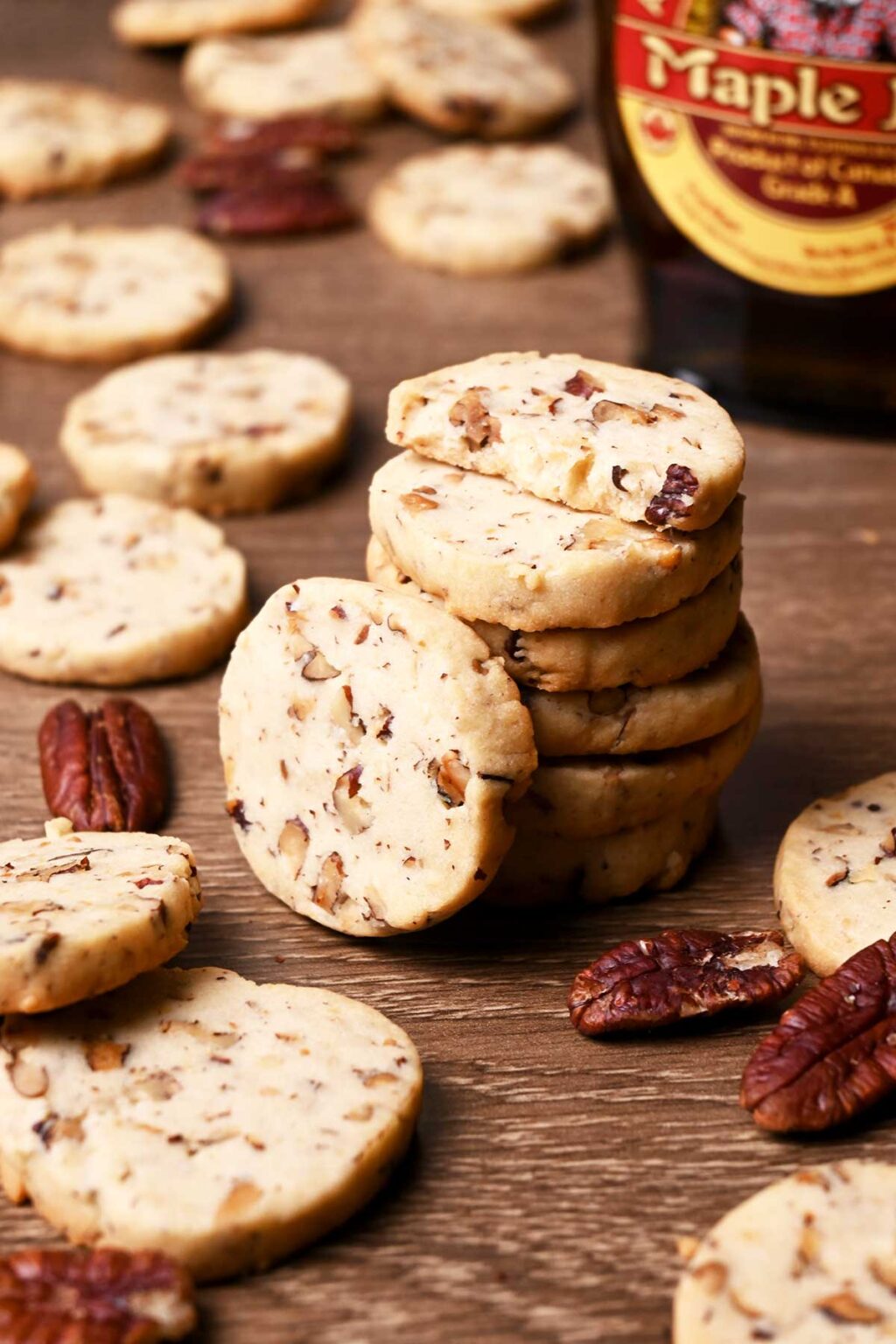 Maple Pecan Shortbread Cookies - Jaja Bakes - jajabakes.com