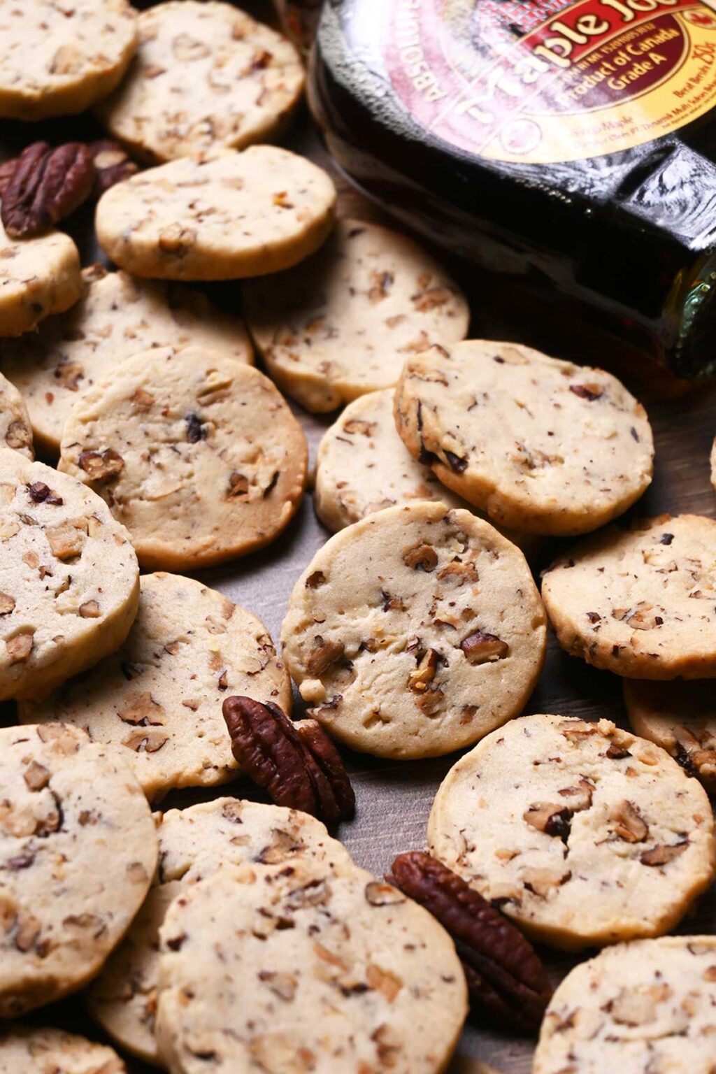 Maple Pecan Shortbread Cookies - Jaja Bakes - jajabakes.com