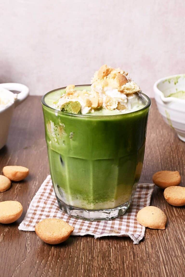 Banana Pudding Matcha Latte - Jaja Bakes