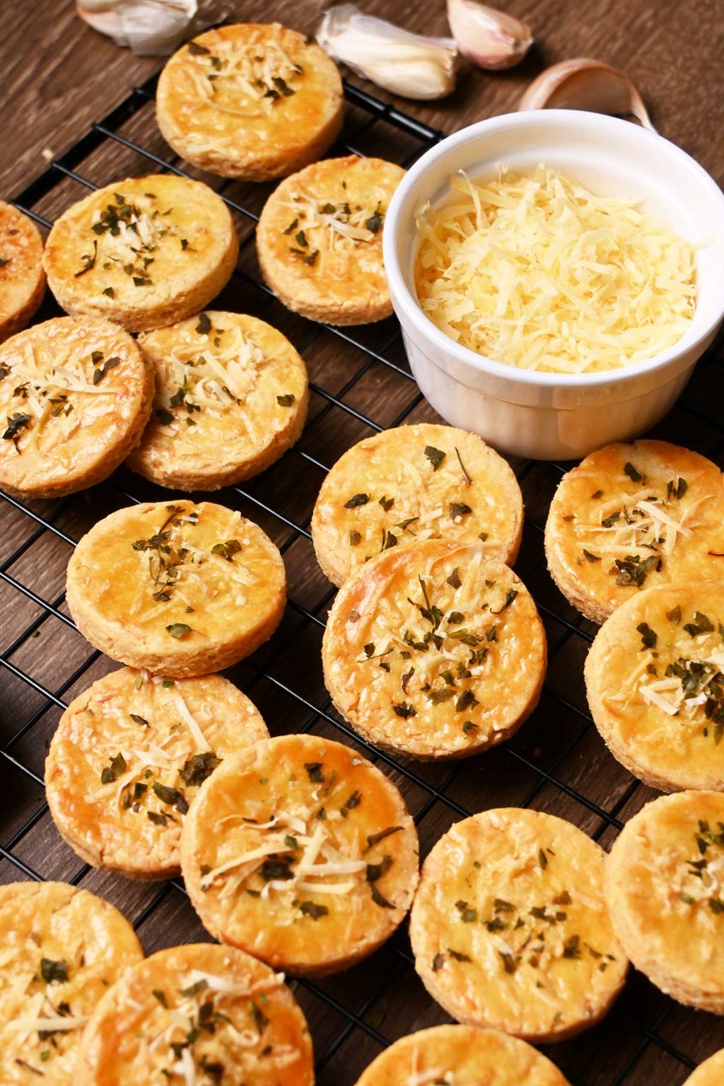 Garlic Cheese Cookies - Jaja Bakes